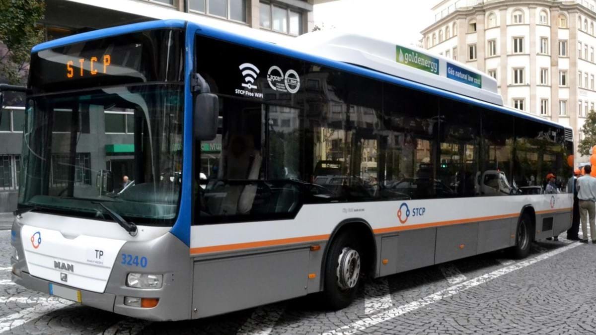 Covid-19: Autocarros do Porto reforçam cinco linhas para adaptar ...
