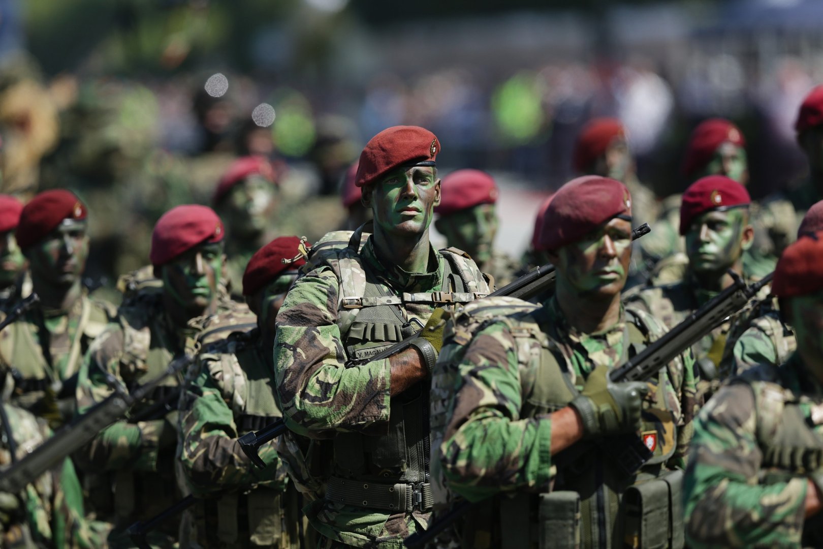 Militar do curso dos Comandos está a "reagir a estímulos" - Governo
